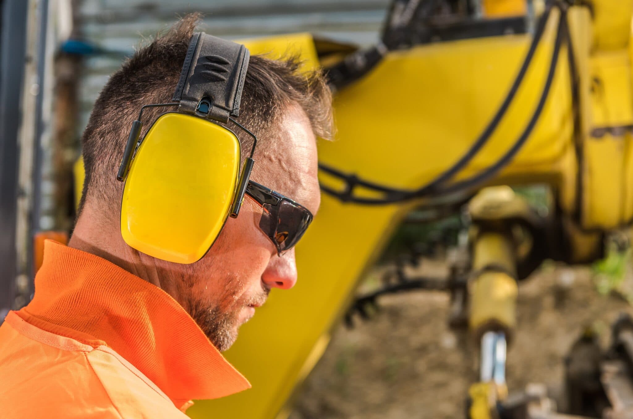 Controlling noise-induced hearing loss – SafetyLine Hub